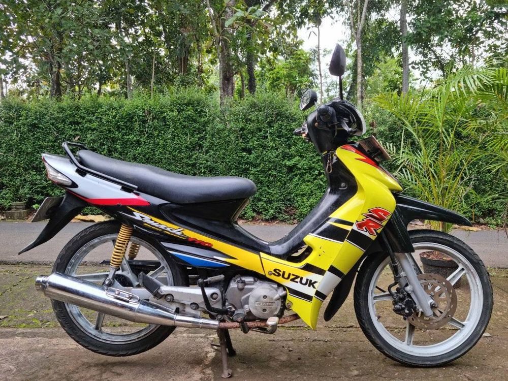 Bedah Dua Generasi Awal Suzuki Smash 110: Si Gesit Irit yang Dulu Jadi ...