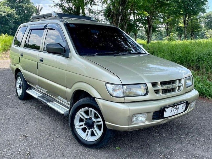 5 Fakta Penting Isuzu Panther Matic, Sepi Peminat Padahal Canggih ...