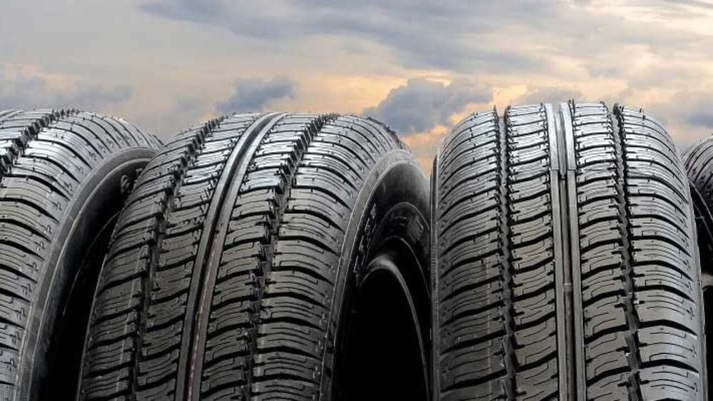 Perbedaan Tipe Kompon Ban Mobil, Soft, Medium, dan Hard, Manakah yang ...