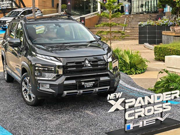 Mitsubishi Xpander, Xpander Cross Hybrid Debut Global! Harga Mulai ...