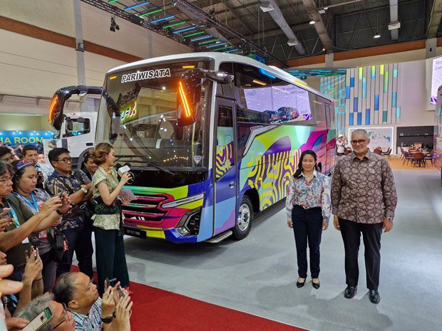 Bus Mania Merapat! Mercedes-Benz Luncurkan 4 Bus Baru Berstandar Euro 4 ...