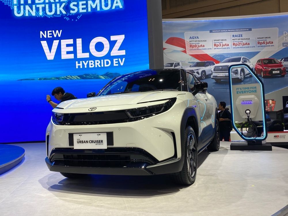 World Premiere! Toyota Veloz Hybrid Resmi Meluncur dengan Harga Khusus ...