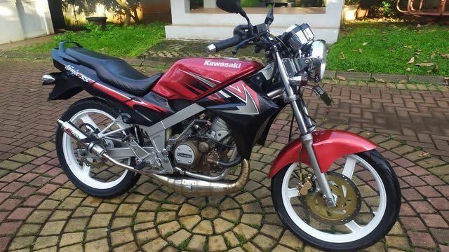 7 Fakta Penting Kawasaki Ninja 150 SS, Motor Sport 2-Tak yang Namanya ...