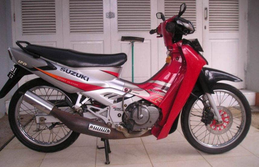 Suzuki Satria 120 Lumba-lumba; Raja Bebek Sport 2-Tak Era 90-an yang ...