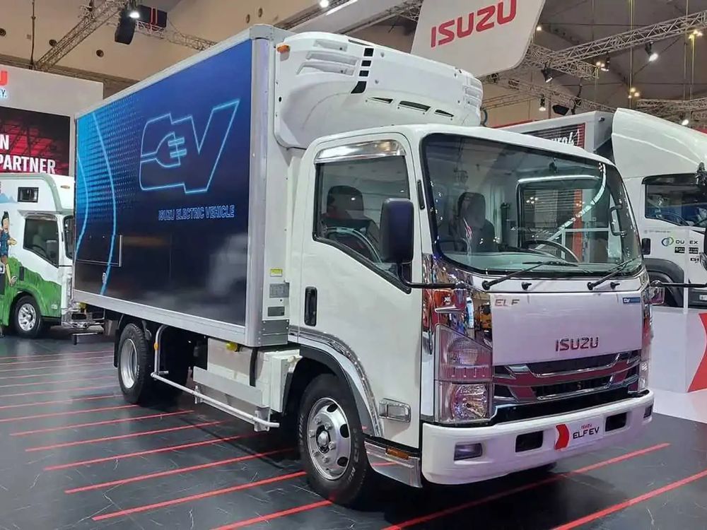 Prototipe Isuzu ELF EV Telah Hadir di Indonesia, Mendukung Program Kendaraan Listrik Pemerintah ...