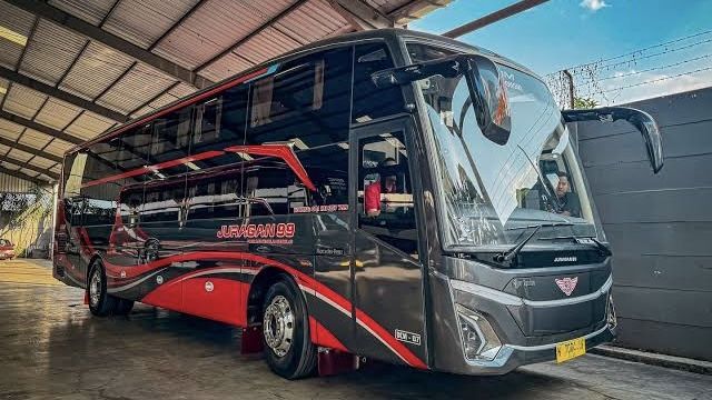 Jetbus 5 Adi Putro; Inovasi Bus Modern dari Karoseri Malang yang Makin ...