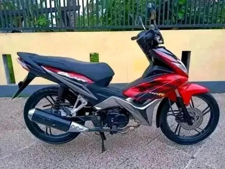 Kelebihan dan Kekurangan Honda Blade 110R Generasi Pertama, Pakai Mesin ...