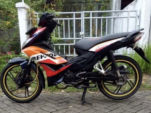 Kelebihan dan Kekurangan Honda Blade 110R Generasi Pertama, Pakai Mesin ...