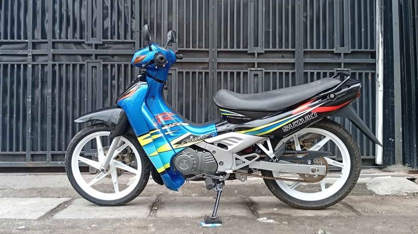 Suzuki Satria 120 Lumba-lumba; Raja Bebek Sport 2-Tak Era 90-an yang ...