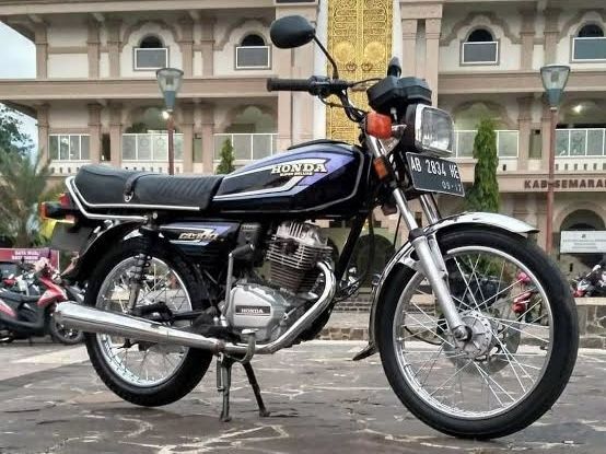 Honda GL 100, Versi Original Bergaya Klasik Semakin Langka - Panduan ...