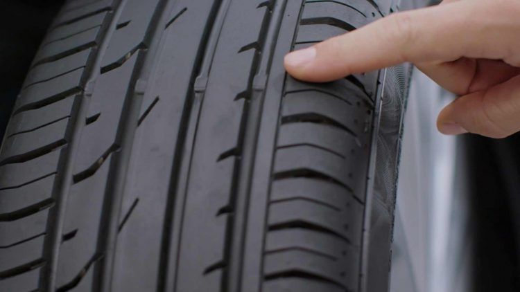 Perbedaan Tipe Kompon Ban Mobil, Soft, Medium, dan Hard, Manakah yang ...