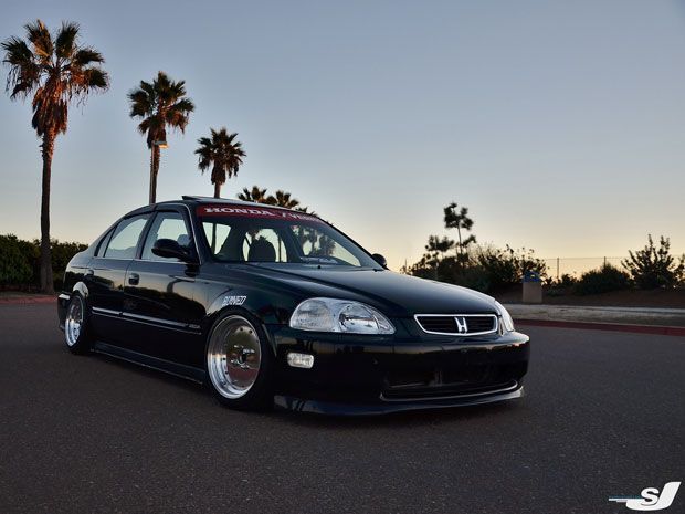 Honda Civic Ferio, Sedan Modern Klasik ‘Bahan’ Modifikasi yang Asyik ...