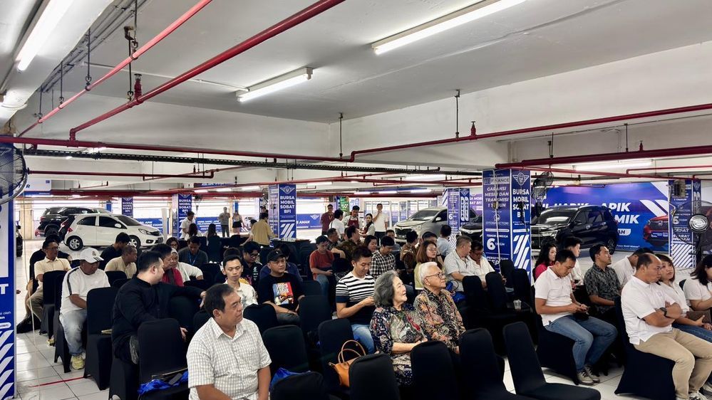 Mobil Bekas Makin Diburu, BFI Finance Perluas Showroom Hebat di ...