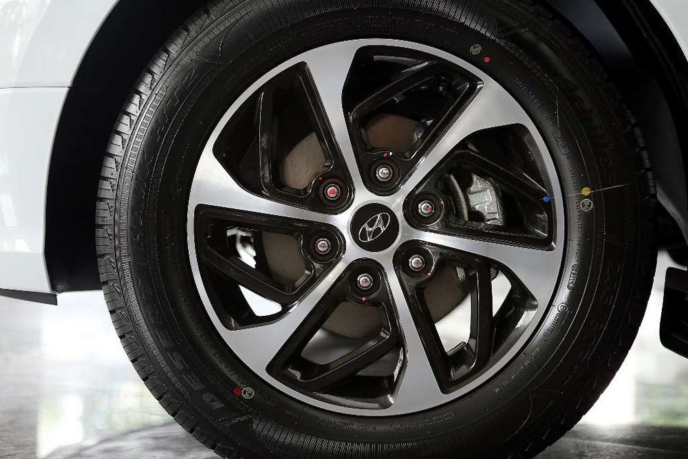 Perbandingan Velg Alloy vs Velg Kaleng, Punya Kelebihan yang Saling ...