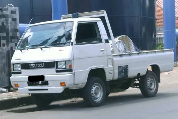 Fakta Penting Isuzu Bison, L300 Bermesin Panther yang Gagal Laris Manis ...