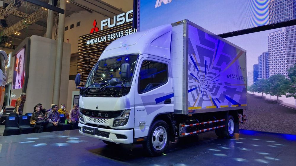 Mitsubishi Fuso eCanter Meluncur, Jadi Truk Listrik Pertama yang Dijual Resmi di Indonesia ...