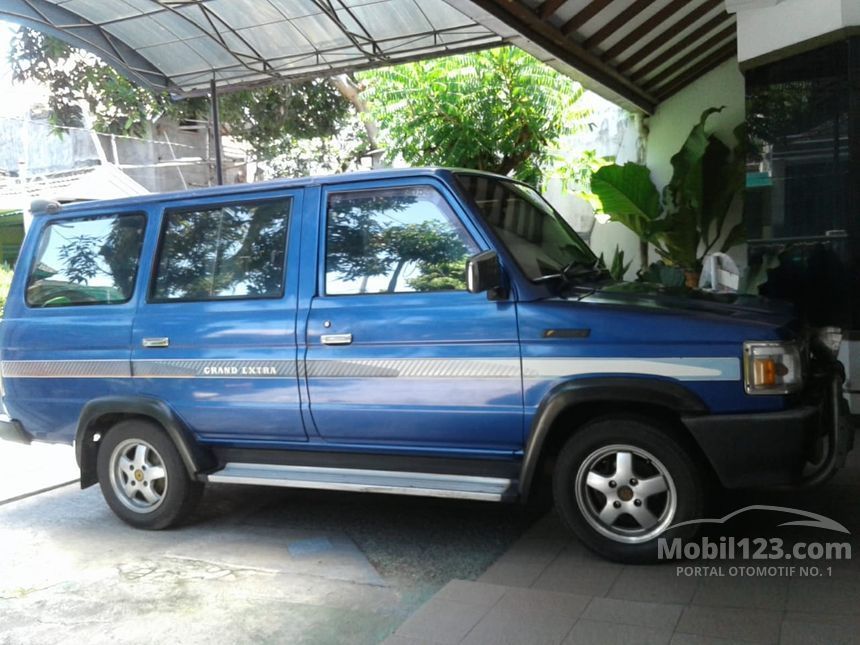 Jangan Keliru, Ini Bedanya Toyota Kijang Grand Extra 1.5 dan 1.8 ...