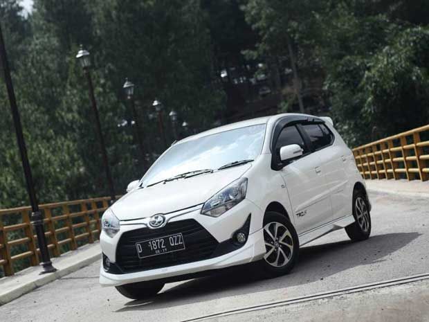 Warna-warna Cerah New Toyota Agya Diminati Konsumen - Review | Mobil123
