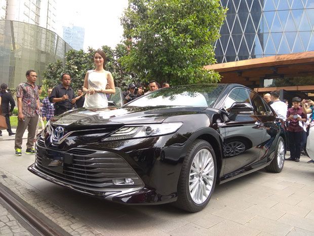 All-New Toyota Camry Hybrid Ditawarkan Rp 806 Juta-an, Ini Kelebihannya ...