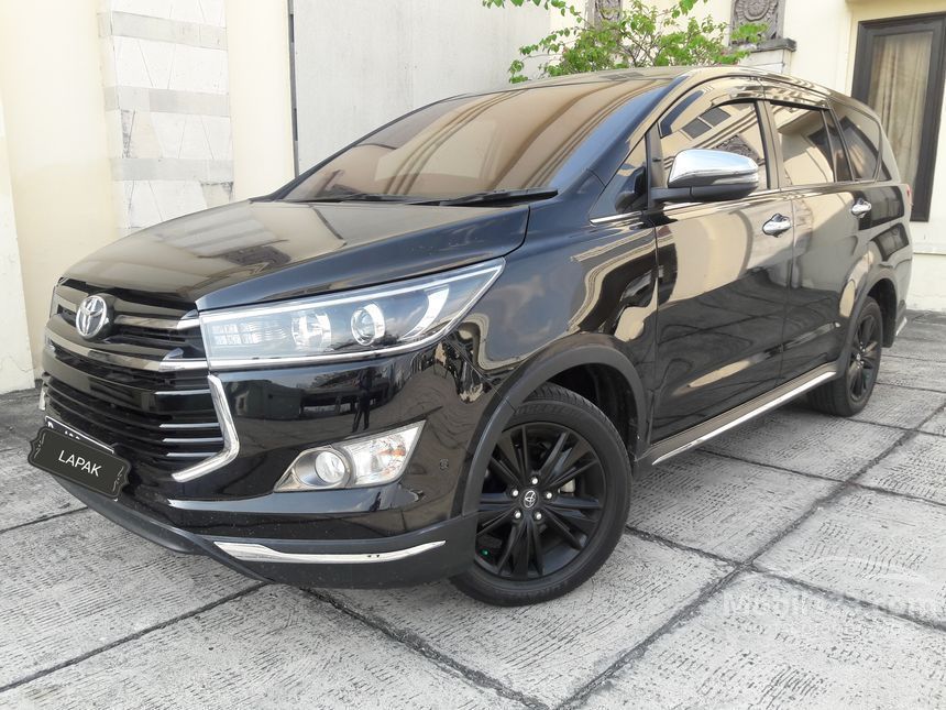 3 Pilihan Toyota Kijang Innova Venturer 2.4 Diesel 2019, Kondisi Antik ...