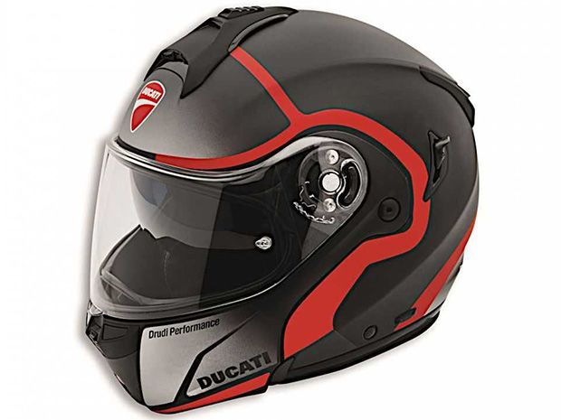 Ducati Tawarkan Perlengkapan Touring Lengkap dan Bergaya - Berita ...