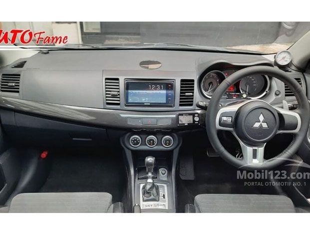 Mitsubishi Lancer Evolution X Interior - Infoupdate.org