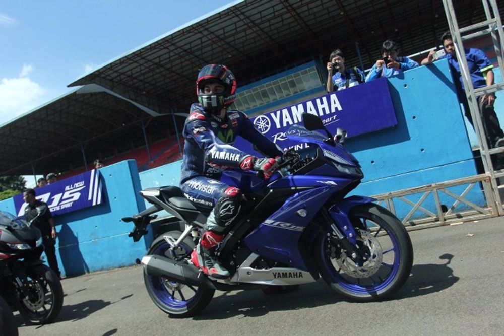 Spesifikasi, Harga, dan Simulasi Cicilan Yamaha R15 2021 - Panduan ...