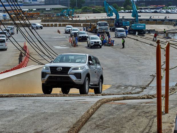 94 Ribu Mobil Buatan Indonesia Dikirim ke Luar Negeri, Toyota Dominan ...