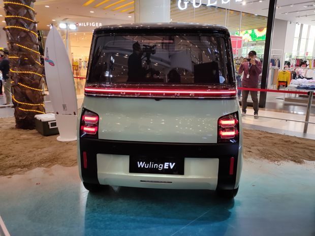 Wuling akan Jual Mobil Listrik Berjarak Tempuh 200-300 Km di Indonesia, Cukup? - Berita Otomotif ...