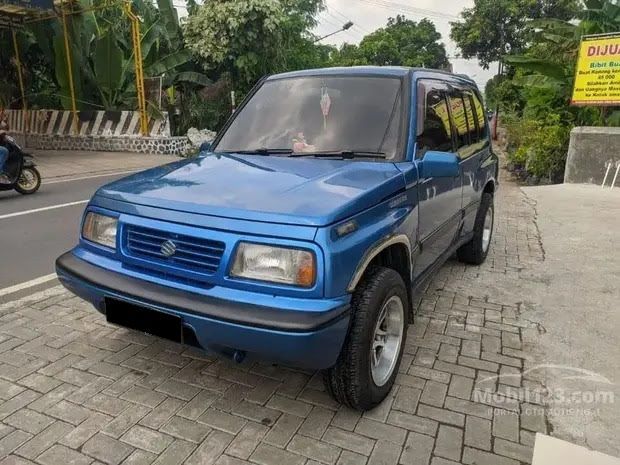 SUV Jadul, Suzuki Escudo Bekas Harganya Rp50 Juta-an - Mobil Bekas ...