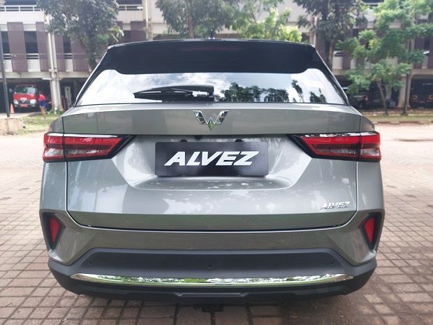 First Impression Wuling Alvez, Si SUV “Pengguncang” Harga Pasar ...