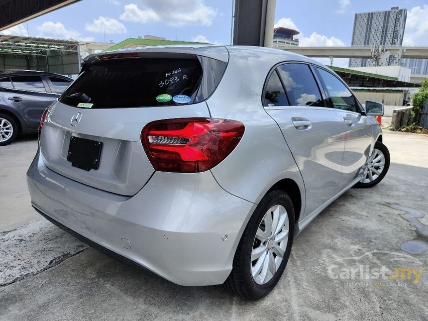 Mercedes-Benz A180 2017 Urban Line 1.6 在（state） Auto自动挡 Hatchback ...