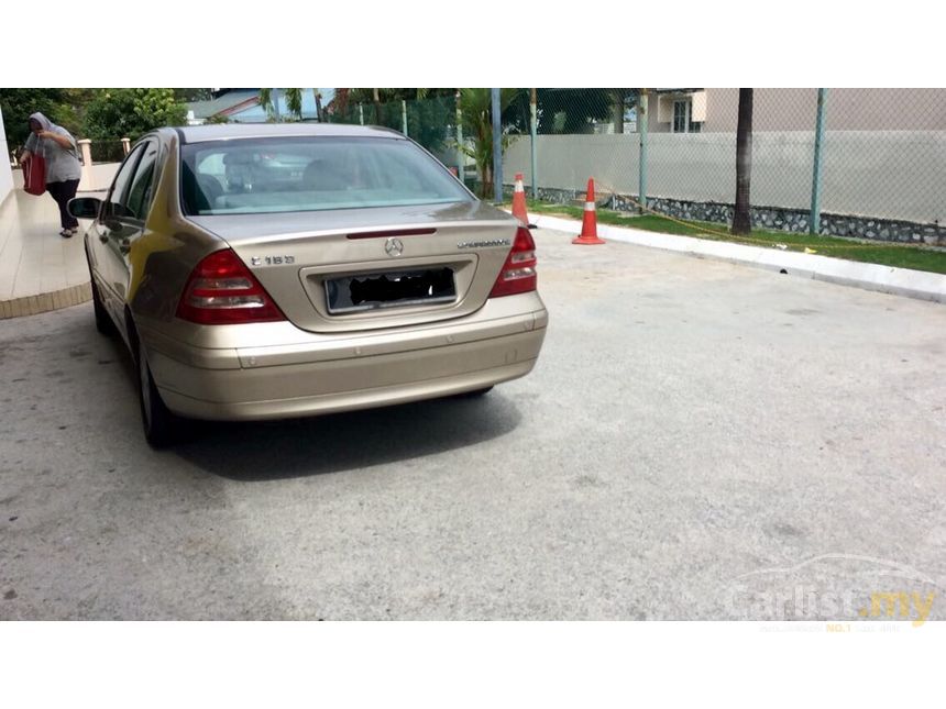 Mercedes-Benz C180K 2003 Classic 1.8 in Selangor Automatic Sedan Gold ...
