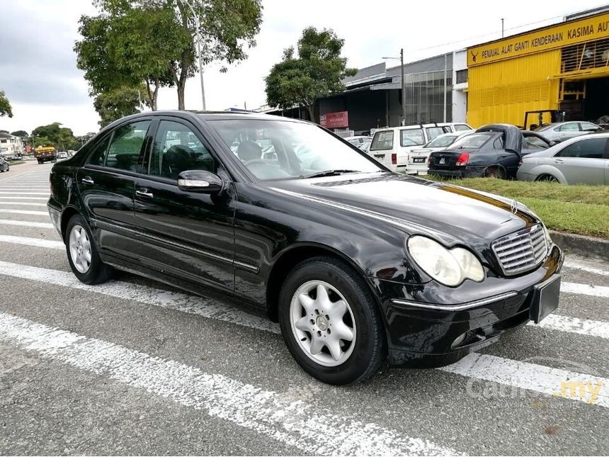 Mercedes-Benz C200K 2003 2.0 in Johor Automatic Sedan Black for RM ...