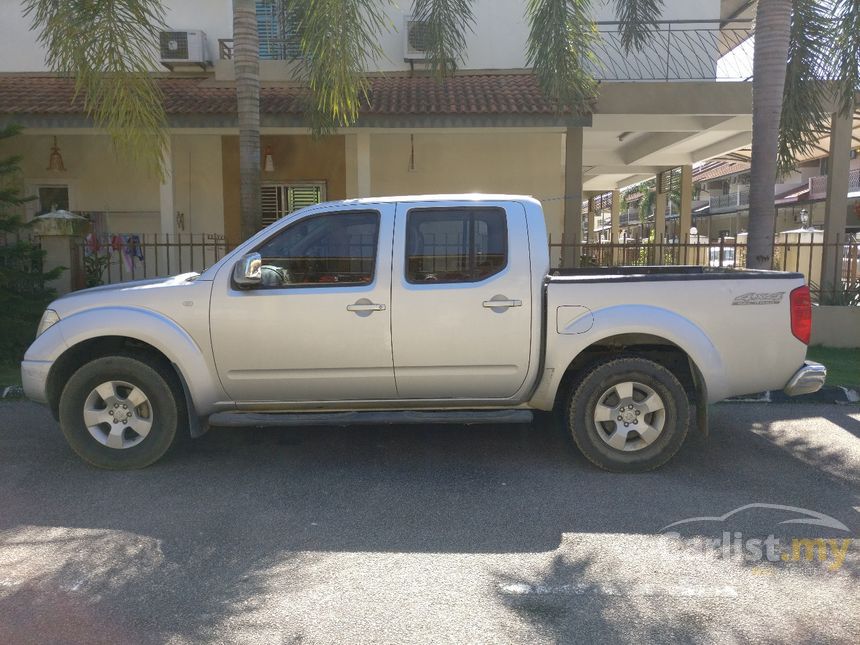 Nissan Navara 2010 Calibre 2.5 in Johor Automatic Pickup Truck Silver ...