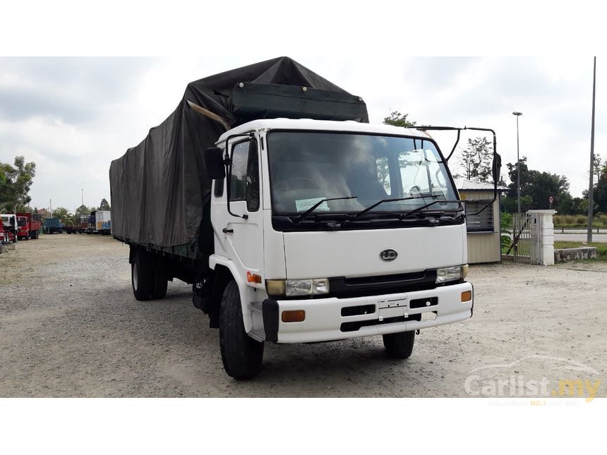Nissan UD 2003 3.6 in Johor Manual Lorry White for RM 73,000 - 3849204 - Carlist.my