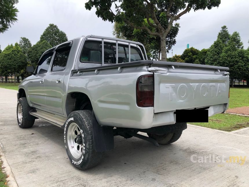 Used 2004 Toyota Hilux 2.8 (M) 4X4 4 wheels Pickup Truck on the price ...