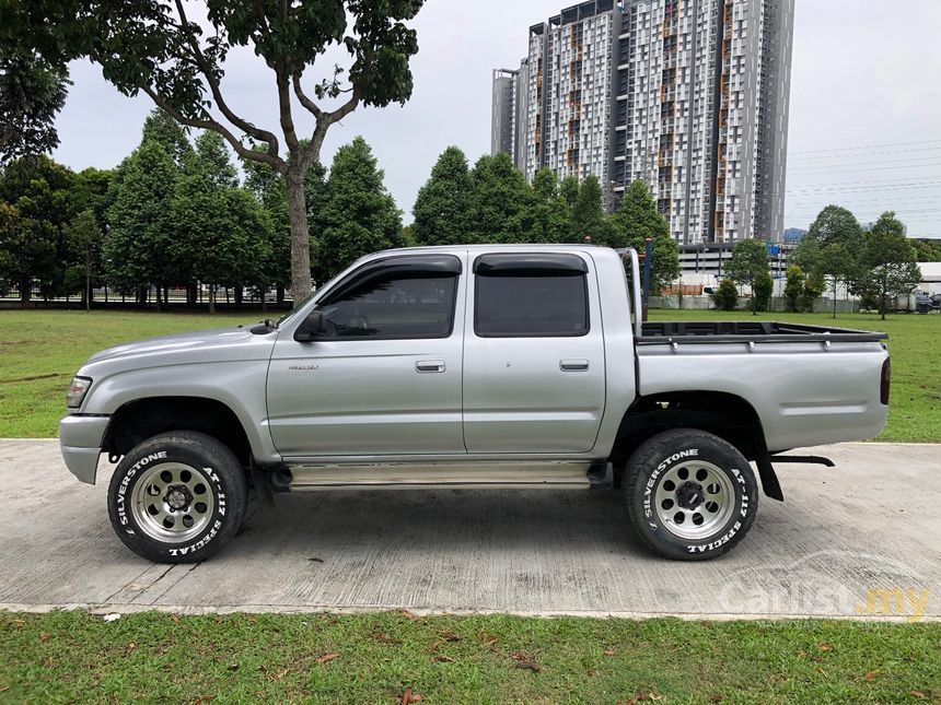 Used 2004 Toyota Hilux 2.8 (M) 4X4 4 wheels Pickup Truck on the price ...