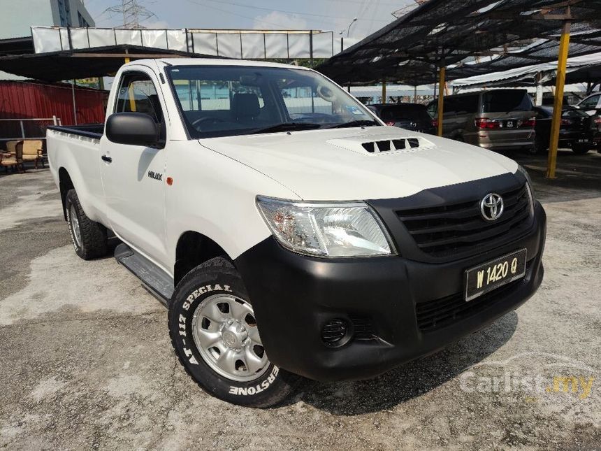 Toyota Hilux 2014 VNT 2.5 在（state） Manual手动挡 Pickup Truck White 于（价格 ...