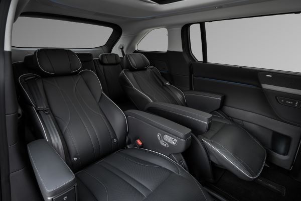 ตารางผ่อน XPENG X9 MPV 2025 รถตู้ไฟฟ้าทรงสปอร์ตอัจฉริยะ - ราคาและตารางผ่อน | One2car