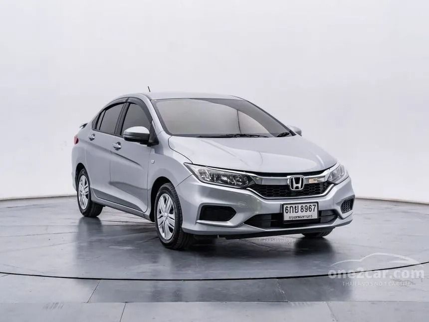 มีงบ 300,000 บาท ซื้อรถมือสองรุ่นอะไรดี (2567) - เรื่องเด่น | One2car