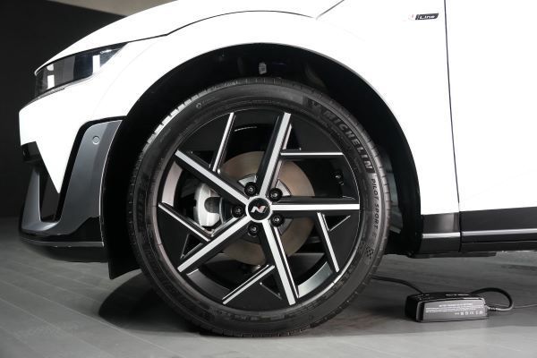 ตารางผ่อน HYUNDAI IONIQ 5 N Line 2025 ขับขี่ได้ไกลกว่าเดิม - ราคาและ ...