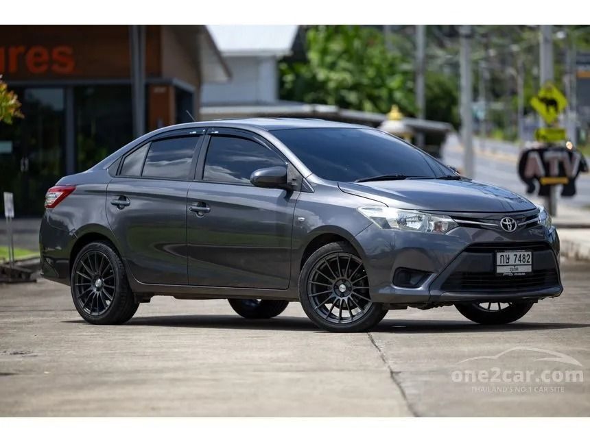 มีงบ 300,000 บาท ซื้อรถมือสองรุ่นอะไรดี (2567) - เรื่องเด่น | One2car