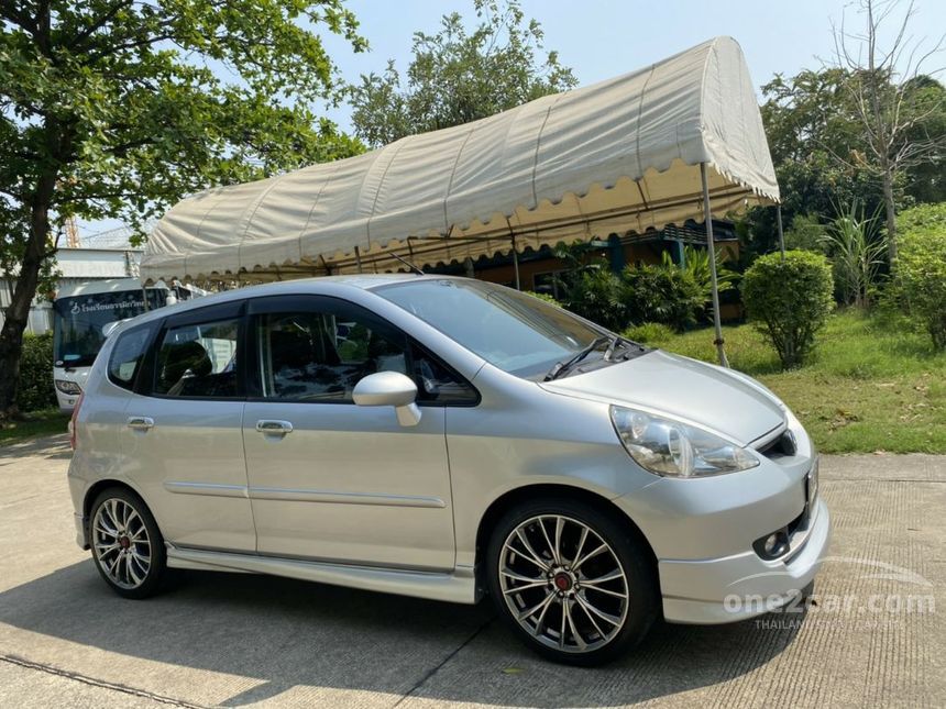 Honda Jazz 2005 (ปี 03-07) S i-DSi 1.5 เกียร์อัตโนมัติ สีเงิน | One2car ...