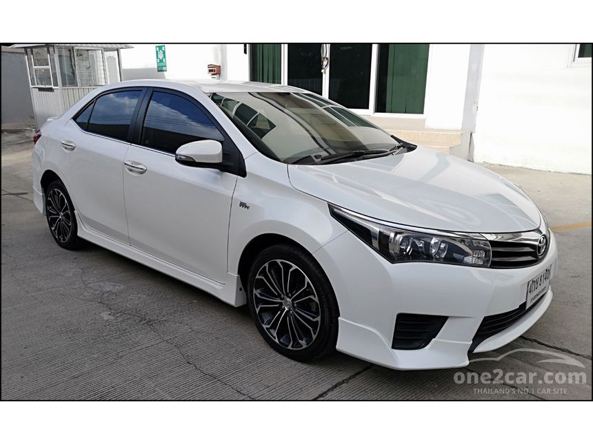 Toyota Corolla Altis 2016 (ปี 14-18) ESPORT 1.8 เกียร์อัตโนมัติ สีขาว ...