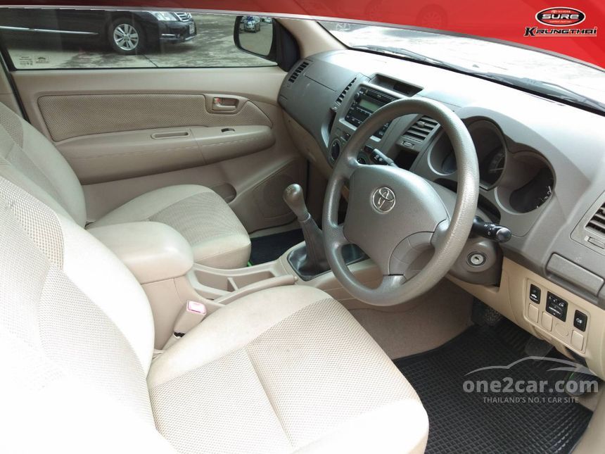 Toyota Hilux Vigo 2010 E 2.5 in กรุงเทพและปริมณฑล Manual Pickup สีเงิน ...