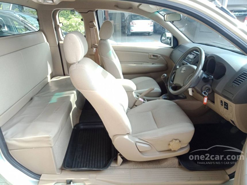 2010 Toyota Hilux Vigo 2.5 SMARTCAB (ปี 08-11) E Pickup MT มือสอง One2car