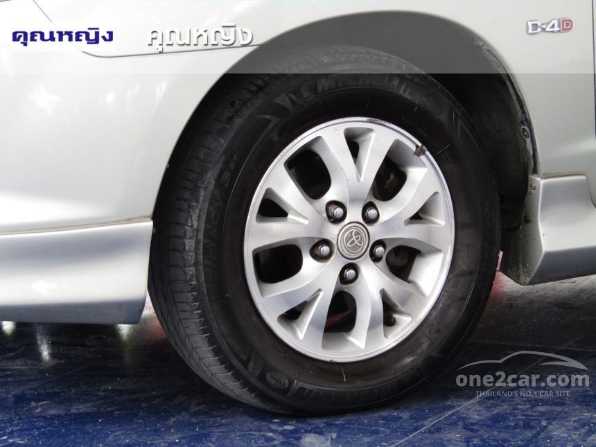 Toyota Innova 2005 V 2.5 in กรุงเทพและปริมณฑล Automatic Wagon สีเทา for ...