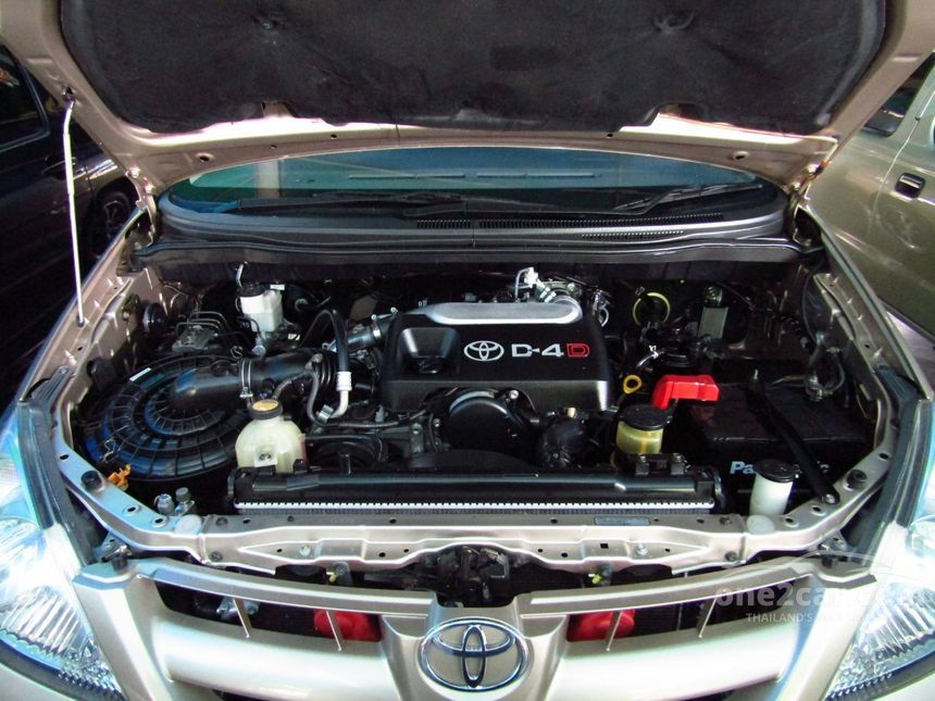 Toyota Innova 2005 (ปี 04-11) V 2.5 เกียร์อัตโนมัติ สีน้ำตาล | One2car ...
