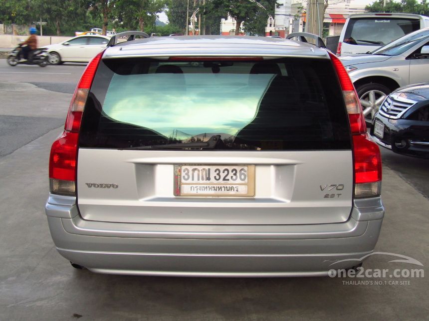 Volvo V70 2002 2.3 in กรุงเทพและปริมณฑล Automatic Wagon สีเทา for ...